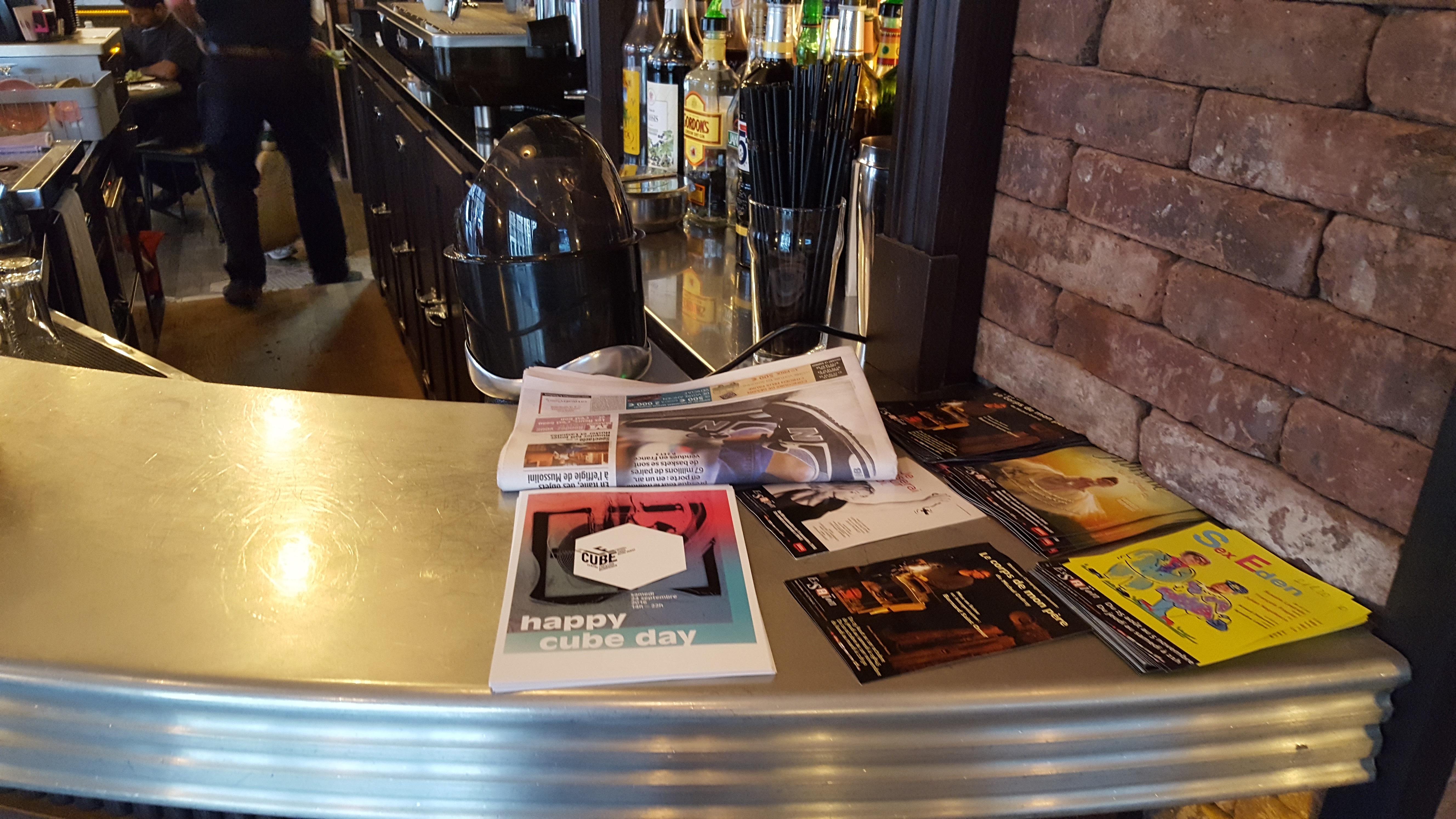 Dépôt et distribution de flyers - ArtStreet - Agence de Street Marketing